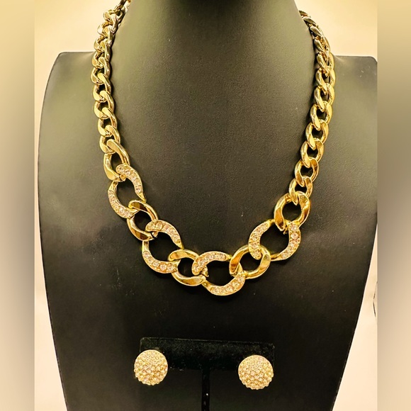 Jewelry | Solid Gold Tone Chain With Rhinestones And Rhinestone Gold ...